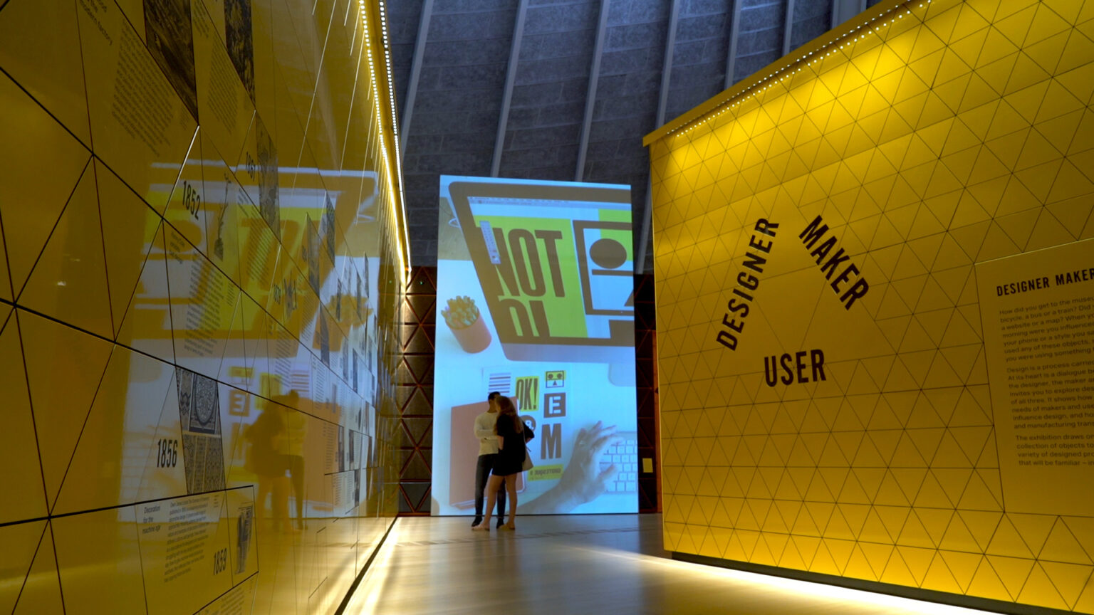 VOYAGERS – THE LIGHT SURGEONS